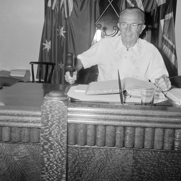 Bruce Small - Gold Coast City Libraries